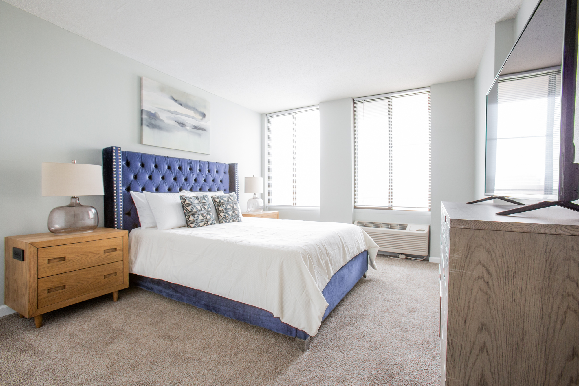 Stay at Three Rivers E0704 in Fort Wayne, IN | Landing