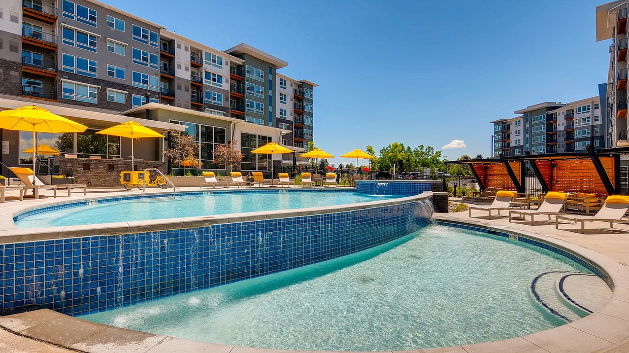 Stay at High Line Pointe 1281-610 in Denver, CO | Landing